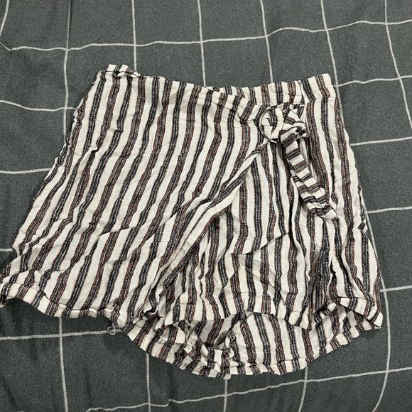 Love Tree | Shorts | Skort By Love Tree | Poshmark